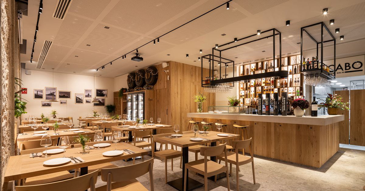 Reforma integral del emblemático café restaurante O Cabo | Proyectos ...